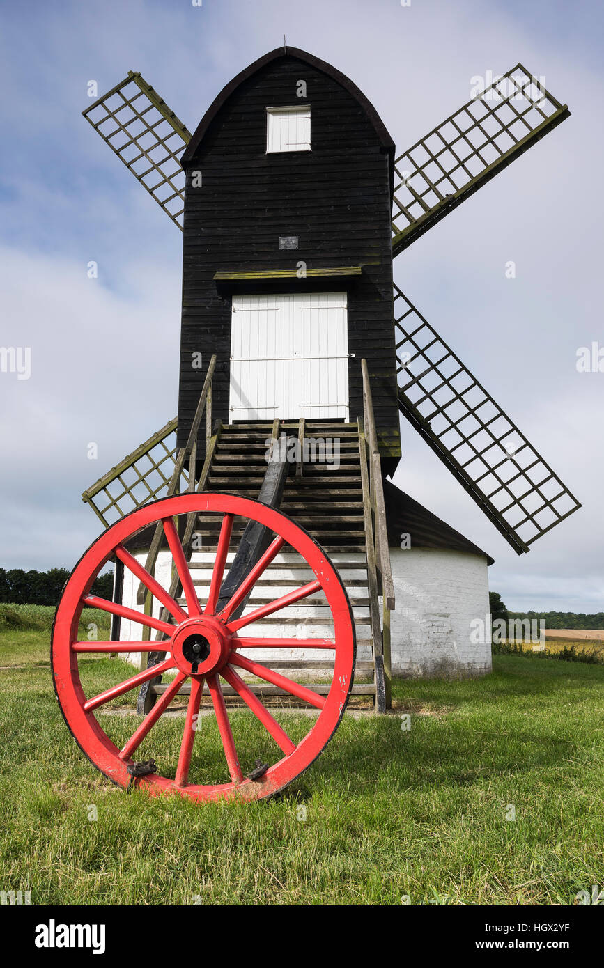 Pitstone windmill, buckinghamshire hi-res stock photography and images ...