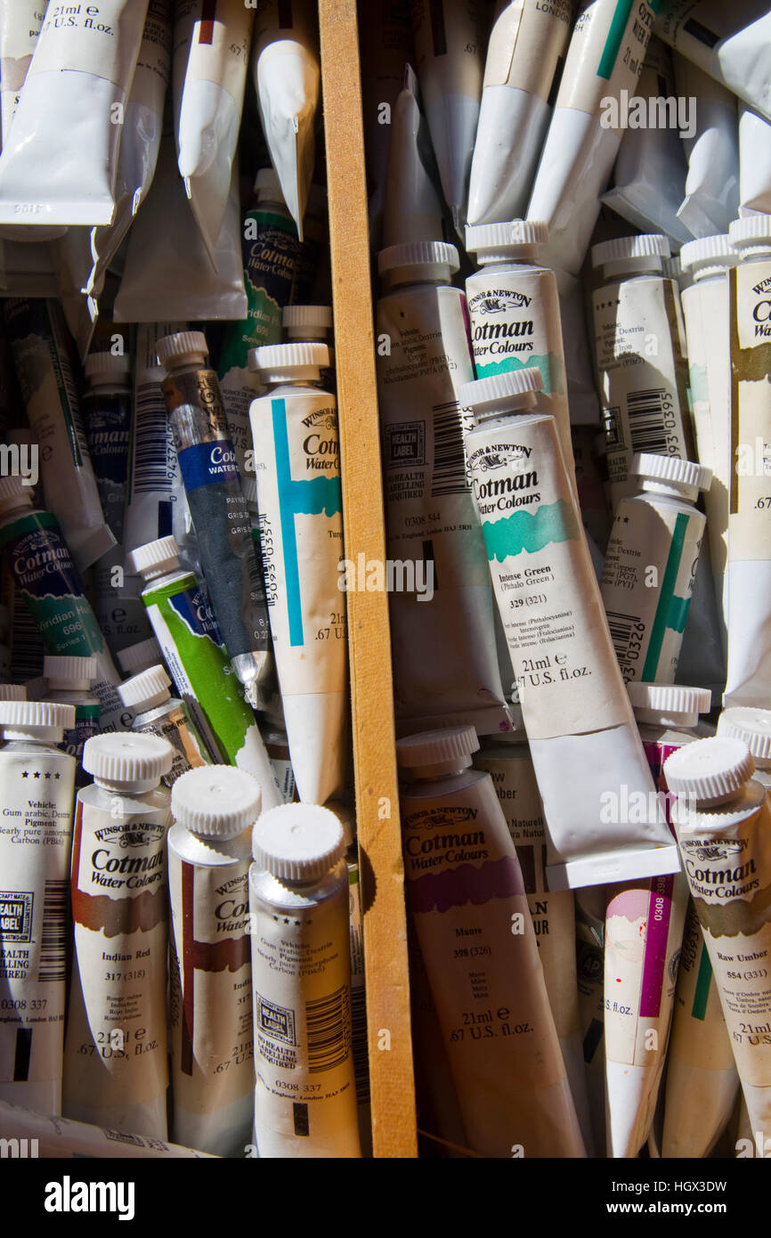 Many tubes of artist's colours/colors Stock Photo - Alamy