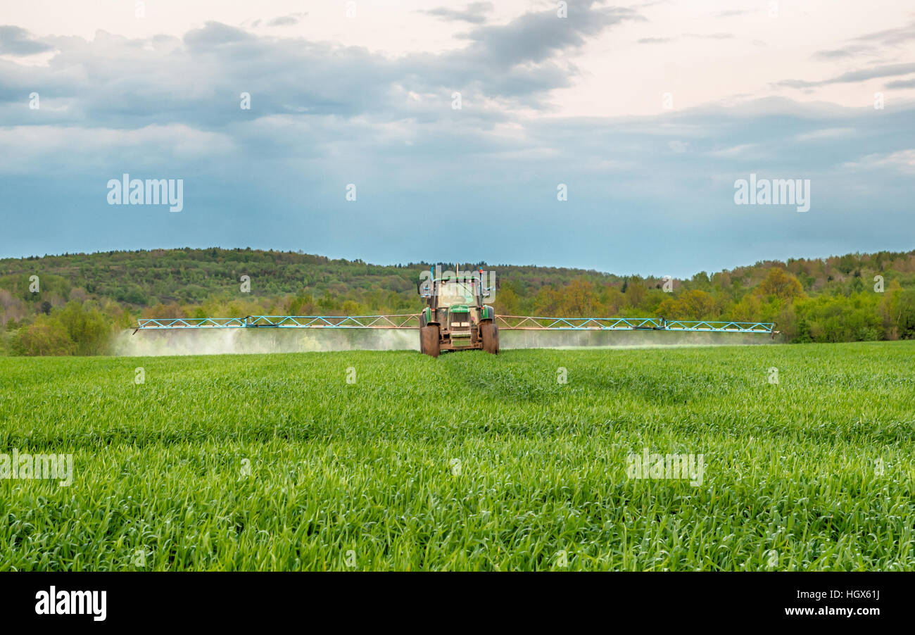 Spraying technology hi-res stock photography and images - Alamy