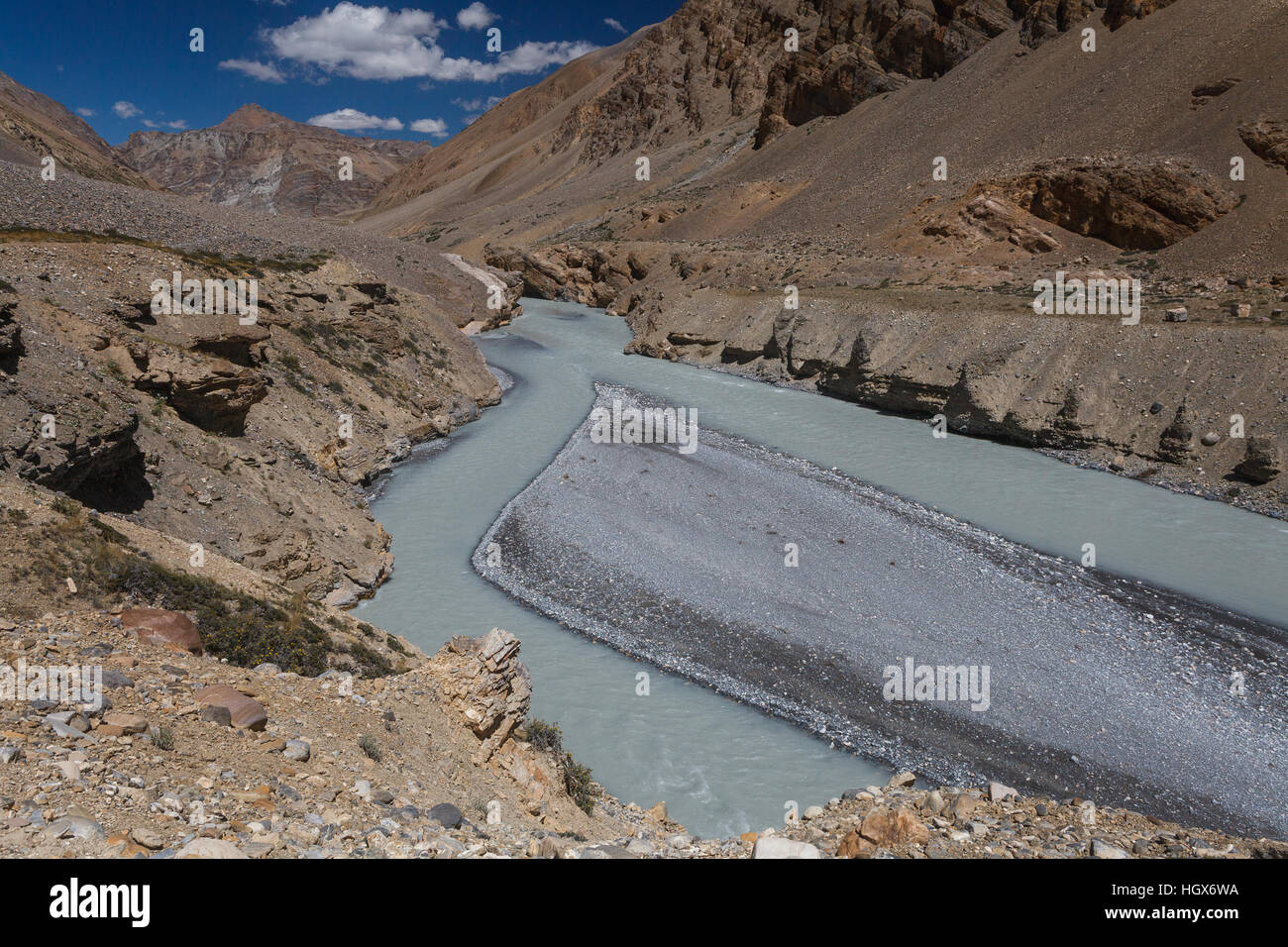 Malung river near Sarchu and Twing Twing bridge on Manali - Leh highway ...