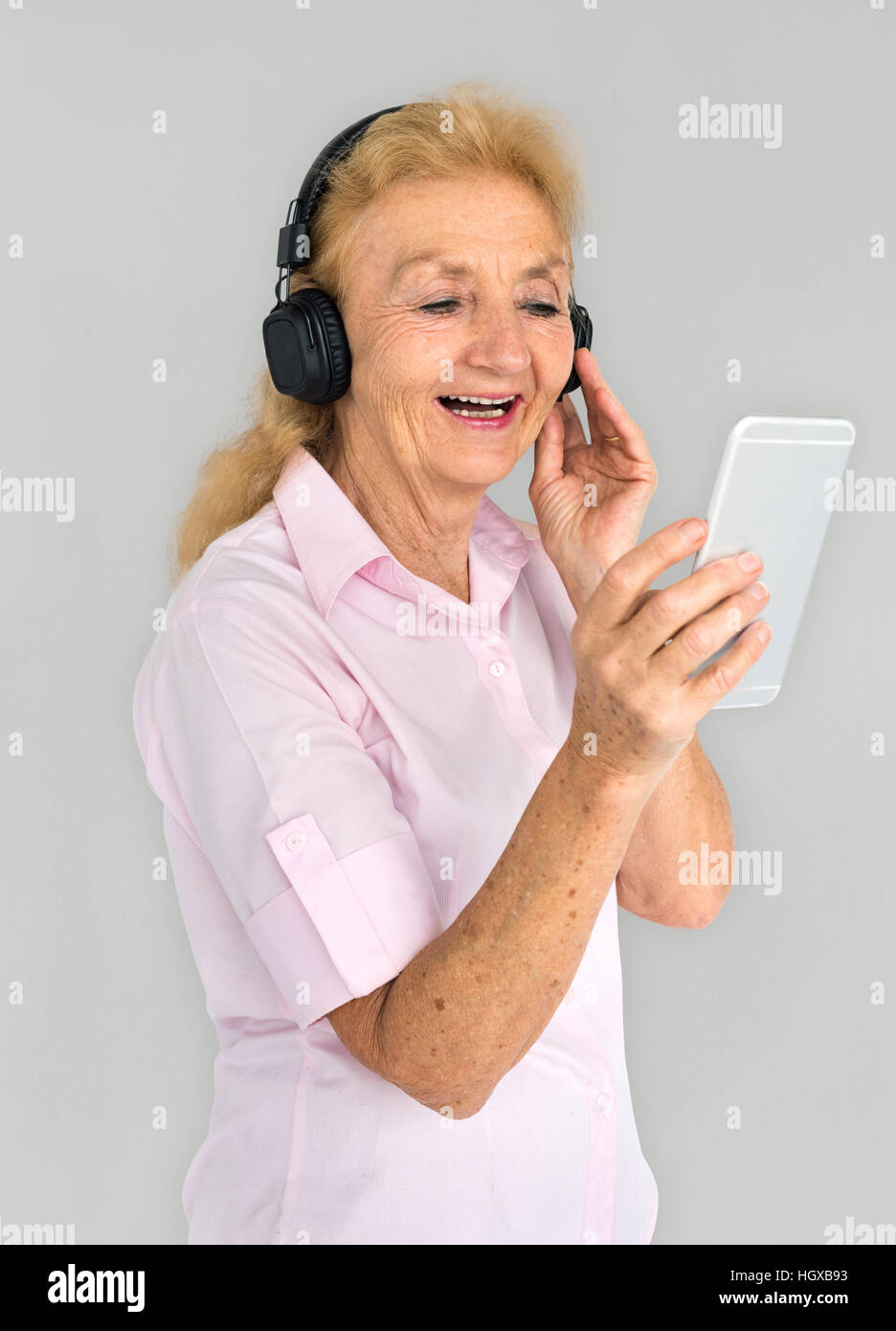 Headphone mobile hi-res stock photography and images - Alamy