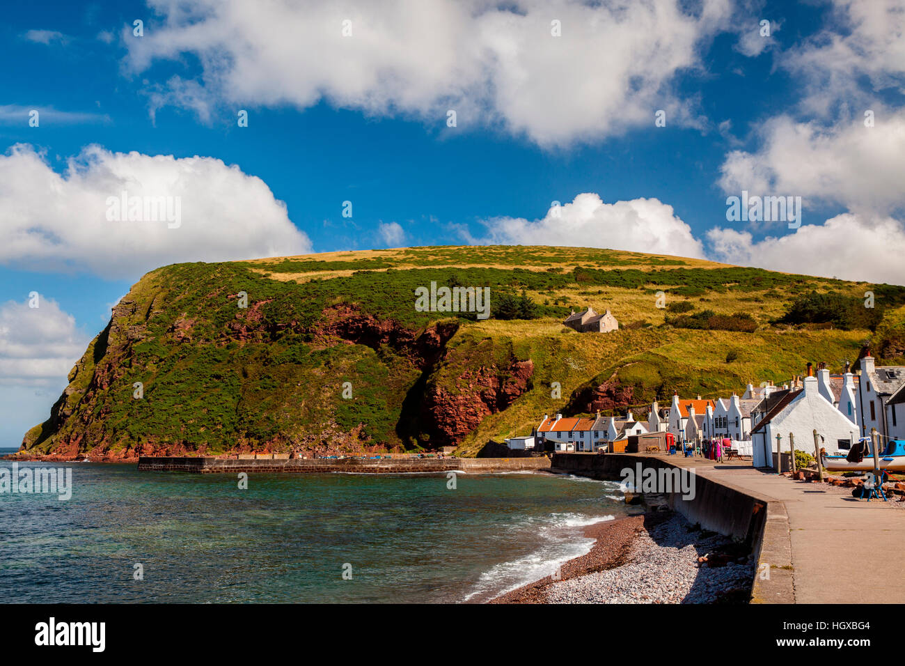 Pennan scotland hi-res stock photography and images - Alamy