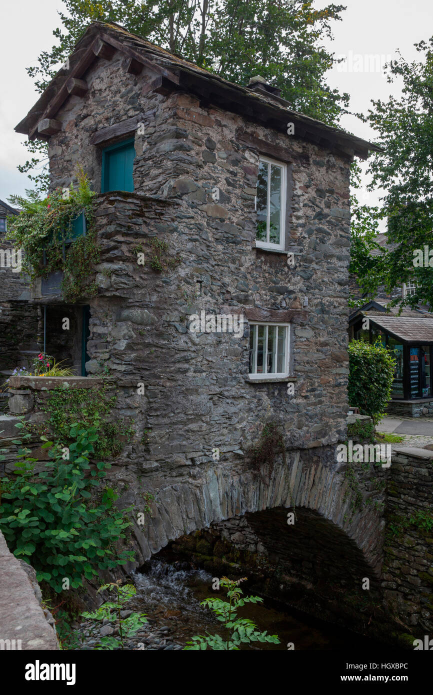 Bridge House, Old Town, Ambleside, Lake District, Cumbria, UK Stock ...