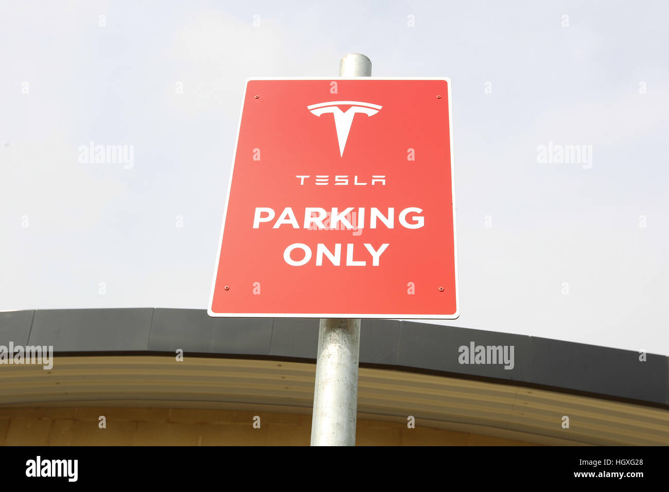 Tesla electric car hi-res stock photography and images - Alamy