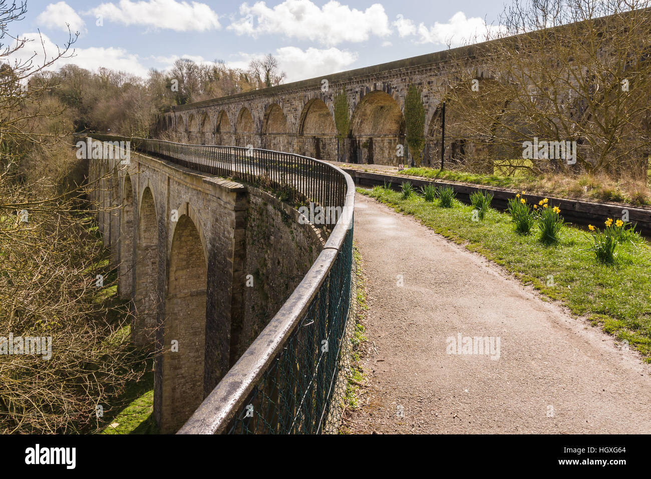 Chirk railway viaduct and aqueduct hi-res stock photography and images ...