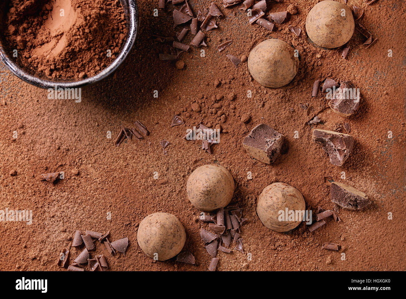 Chocolate truffles with cocoa powder Stock Photo - Alamy