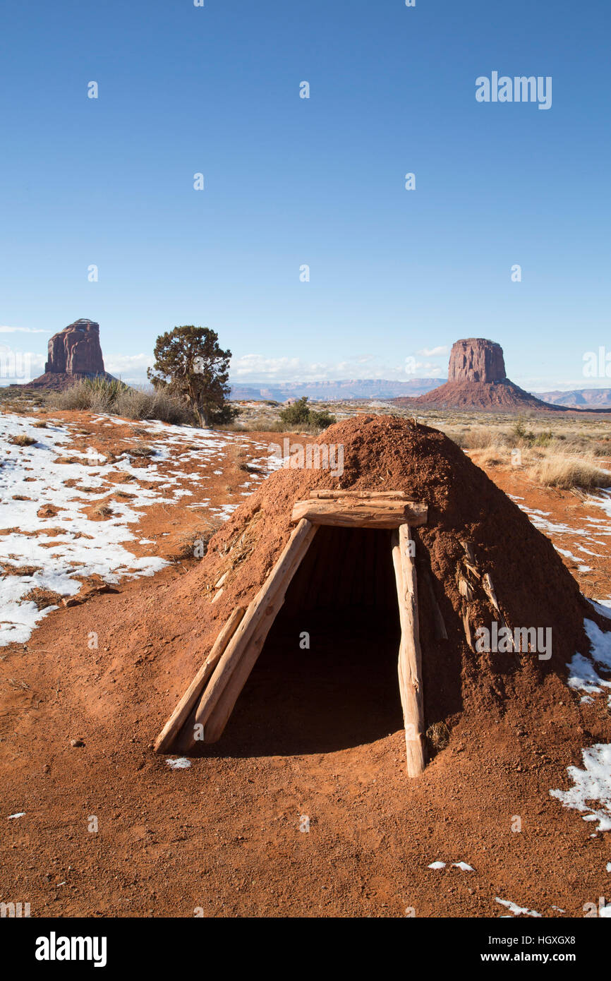 Navajo Hogan, Monument Valley Navajo Tribal Park, Utah, USA Stock Photo ...