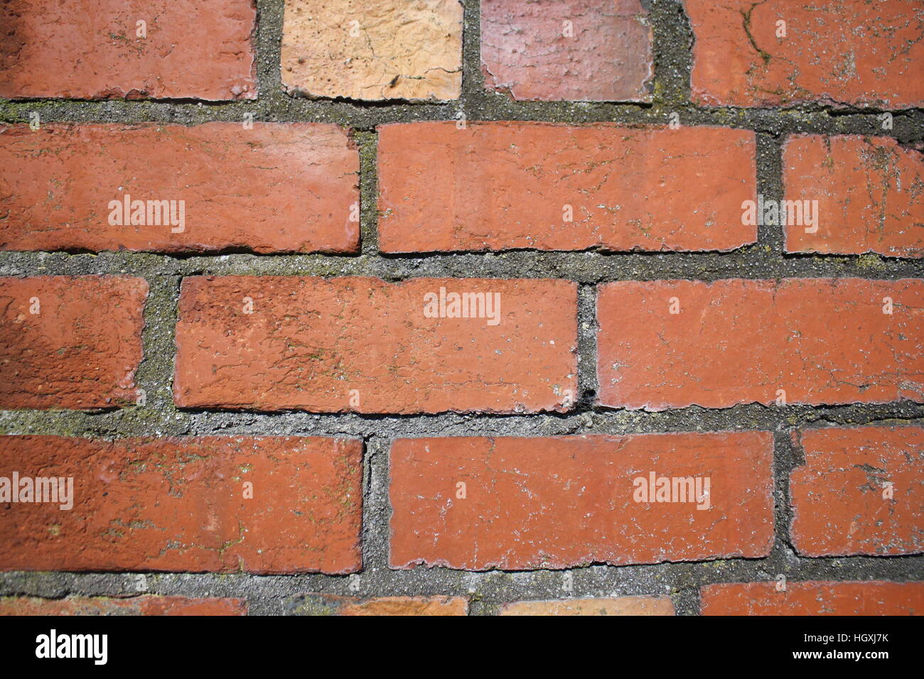 Average brick wall hi-res stock photography and images - Alamy