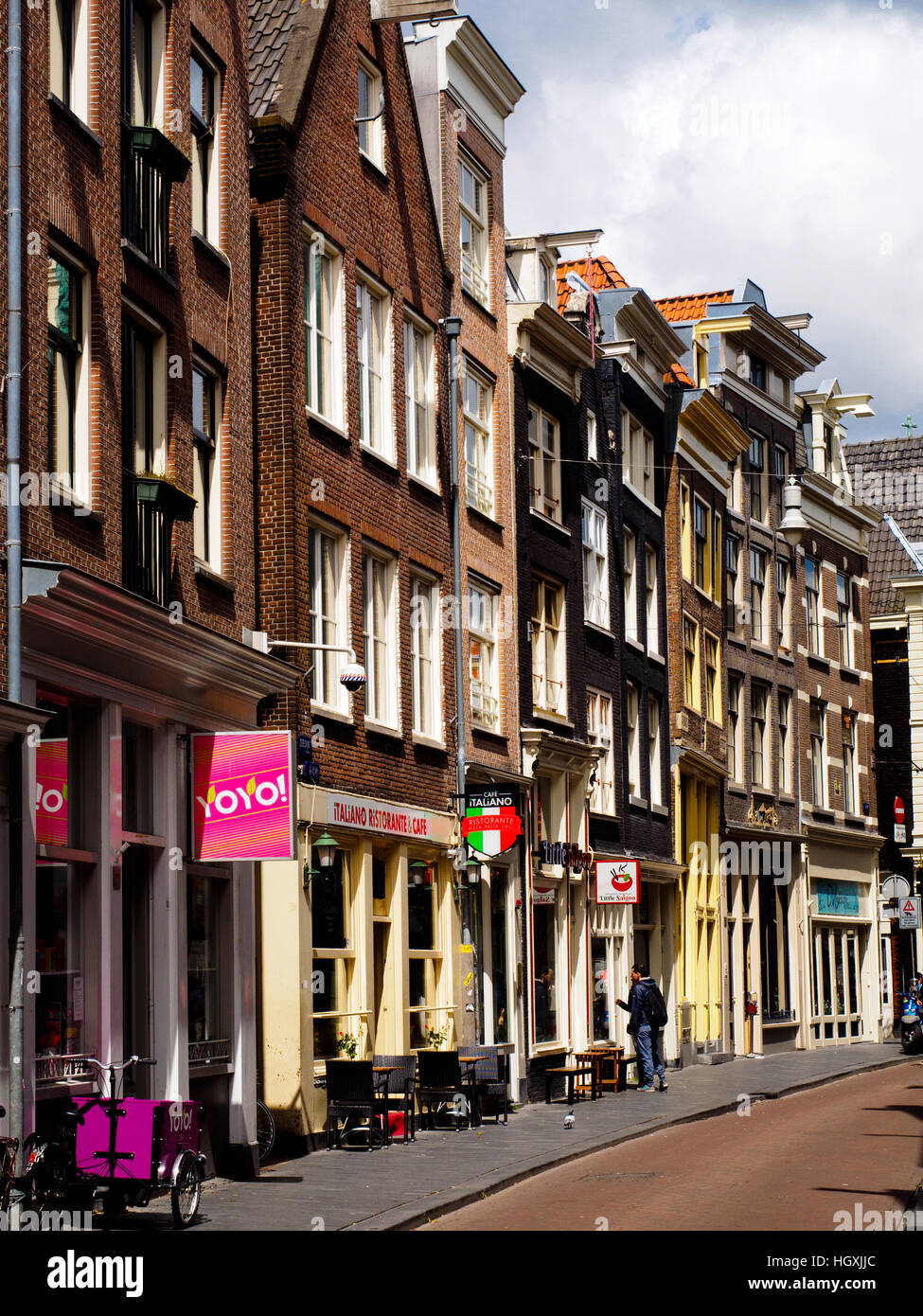 Zeedijk street scene - Amsterdam, Netherlands Stock Photo - Alamy