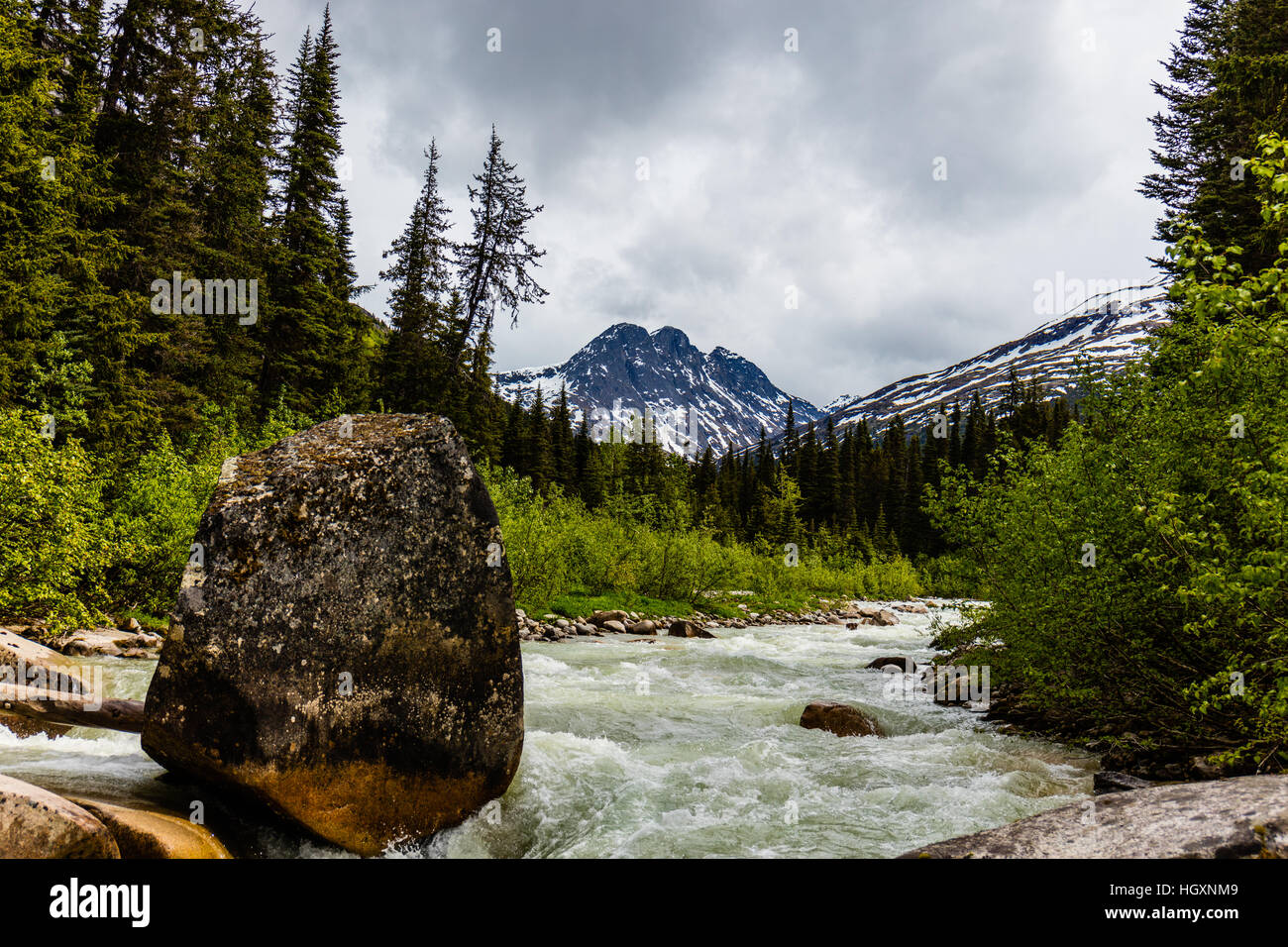 Alaska river rocks hi-res stock photography and images - Alamy