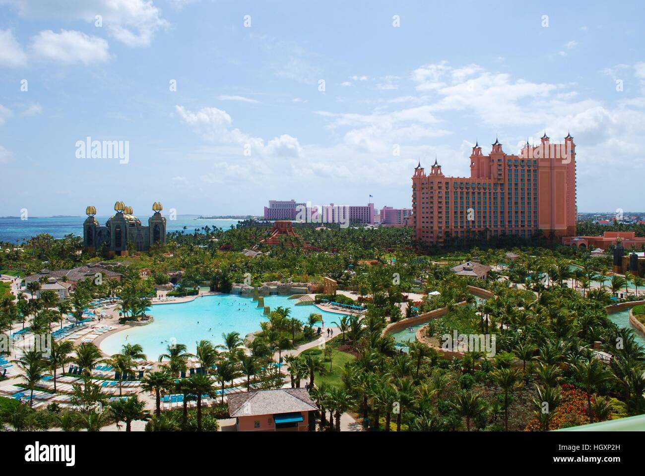 Atlantis bahamas pool hi-res stock photography and images - Alamy
