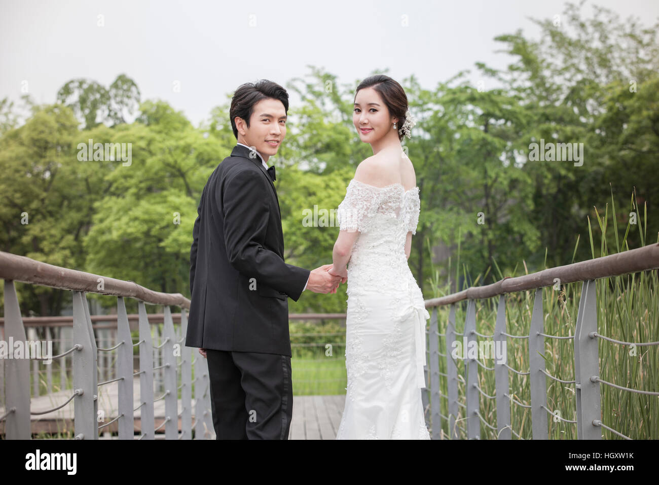 Romantic wedding couple Stock Photo - Alamy