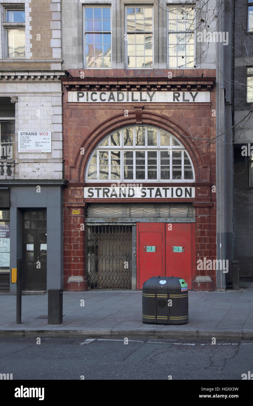 strand station and the piccadilly railway london Stock Photo - Alamy