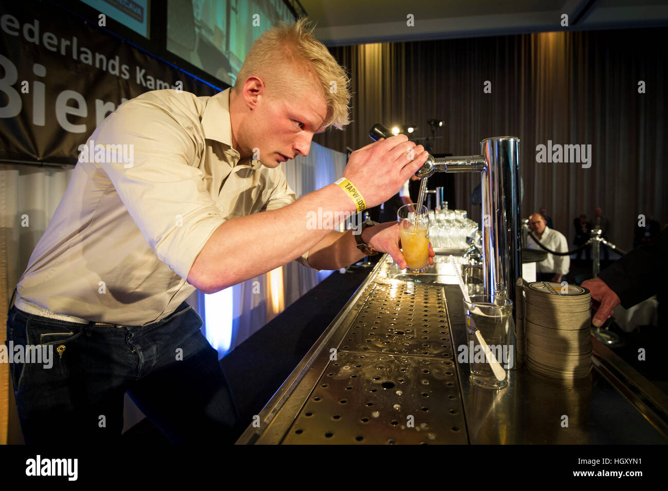 Tapping beer hi-res stock photography and images - Alamy
