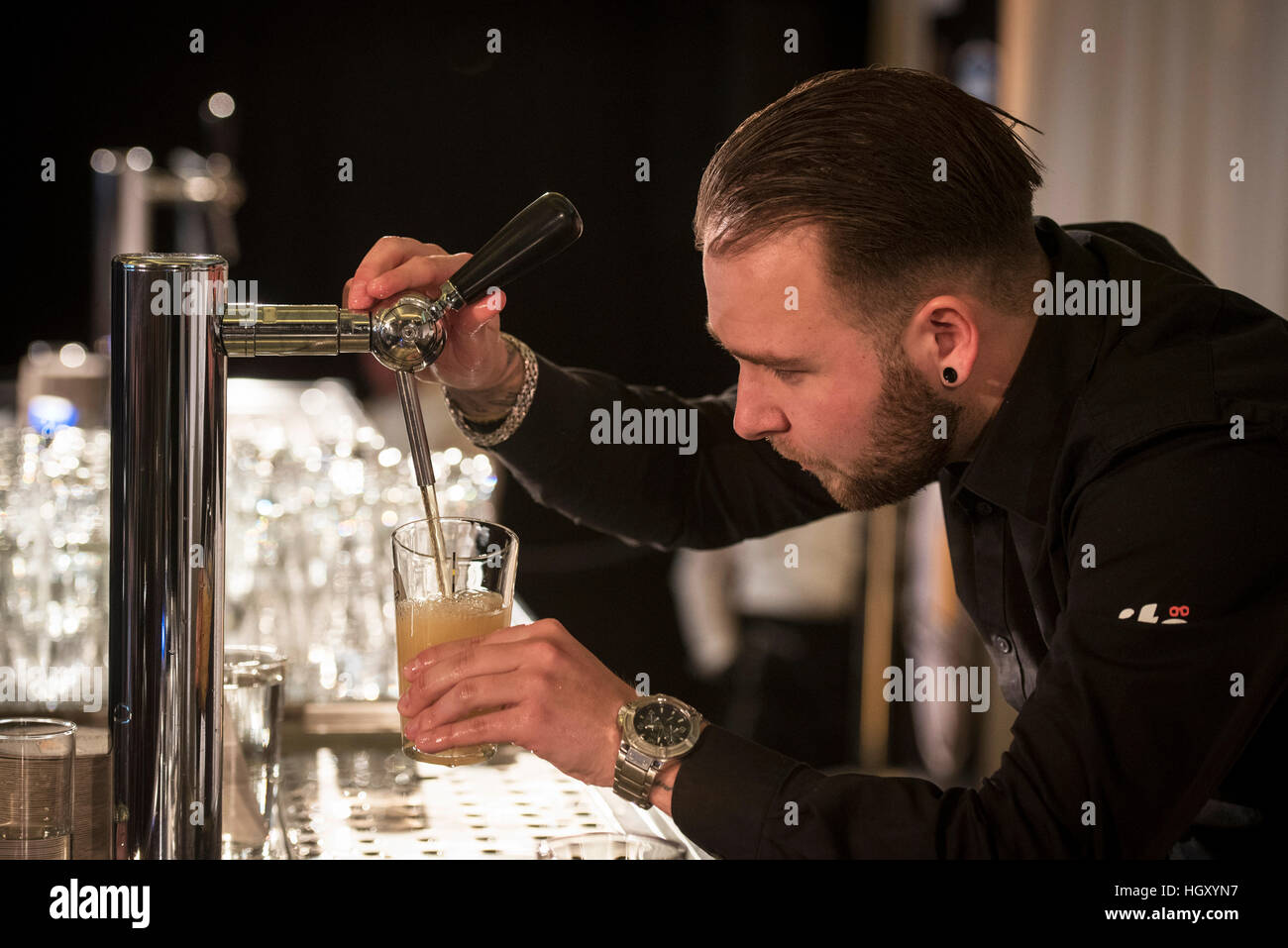 Amsterdam. 11-01-2017. Dutch Championship beer tapping Stock Photo - Alamy