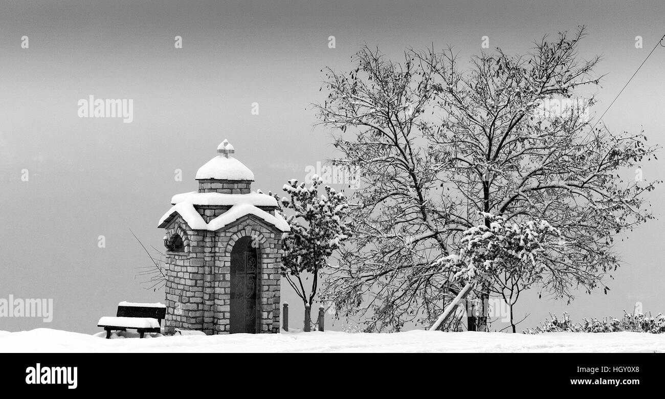 Snow on church Black and White Stock Photos & Images - Alamy