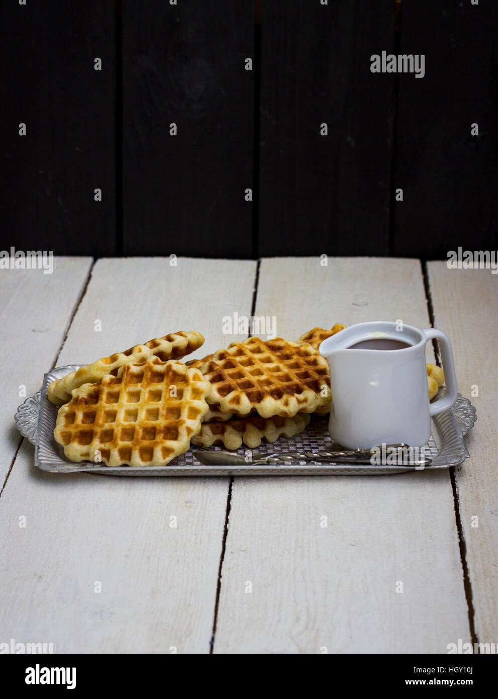 Square wafers hi-res stock photography and images - Alamy