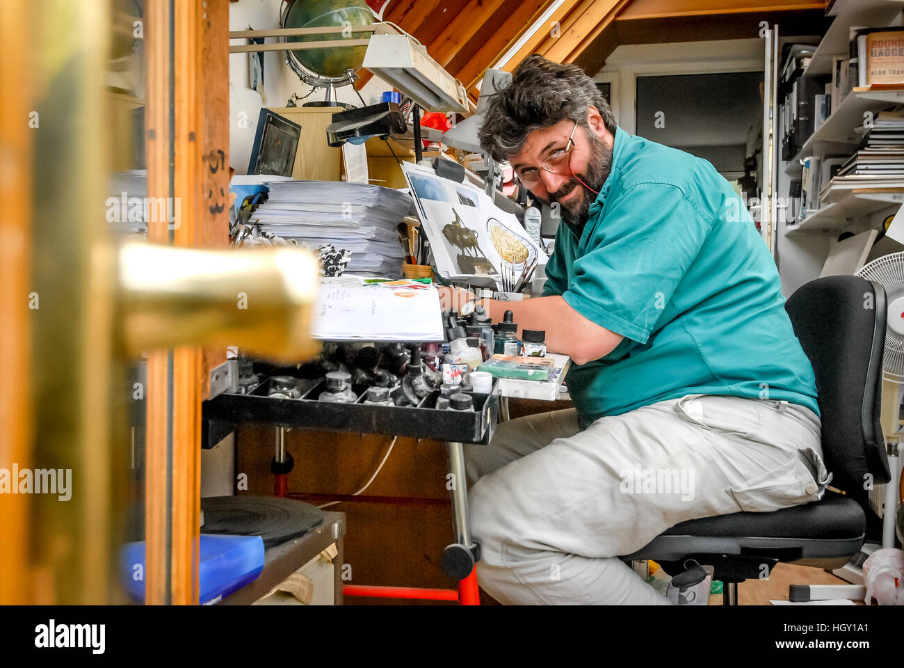 Guardian cartoonist Steve Bell Stock Photo - Alamy