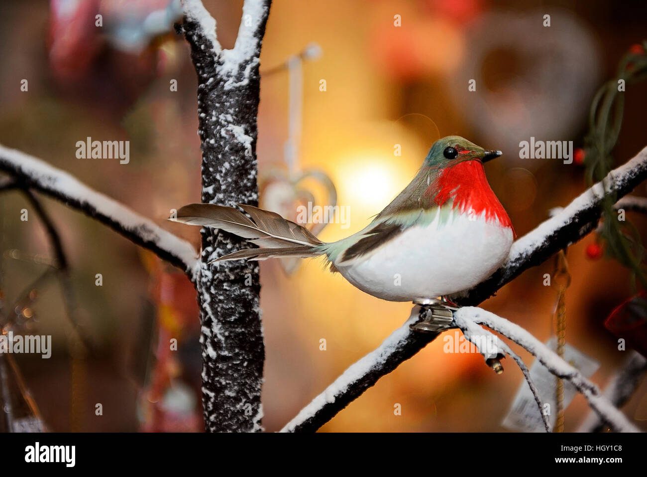 Robin decorations hi-res stock photography and images - Alamy