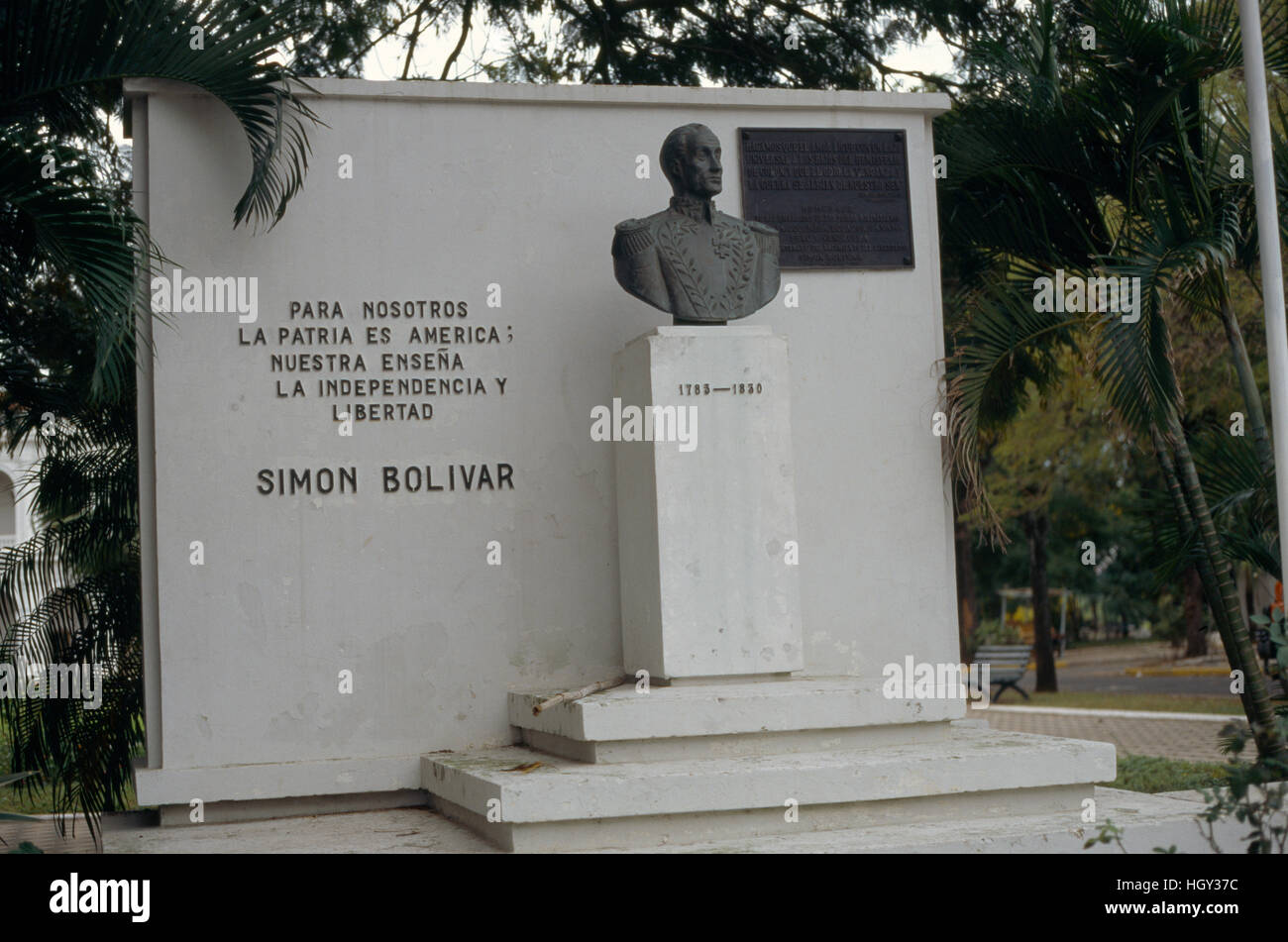 Asuncion Paraguay Monument To Simon Bolivar Stock Photo - Alamy Asuncion Paraguay Monument To Simon Bolivar Stock Photo - Alamy