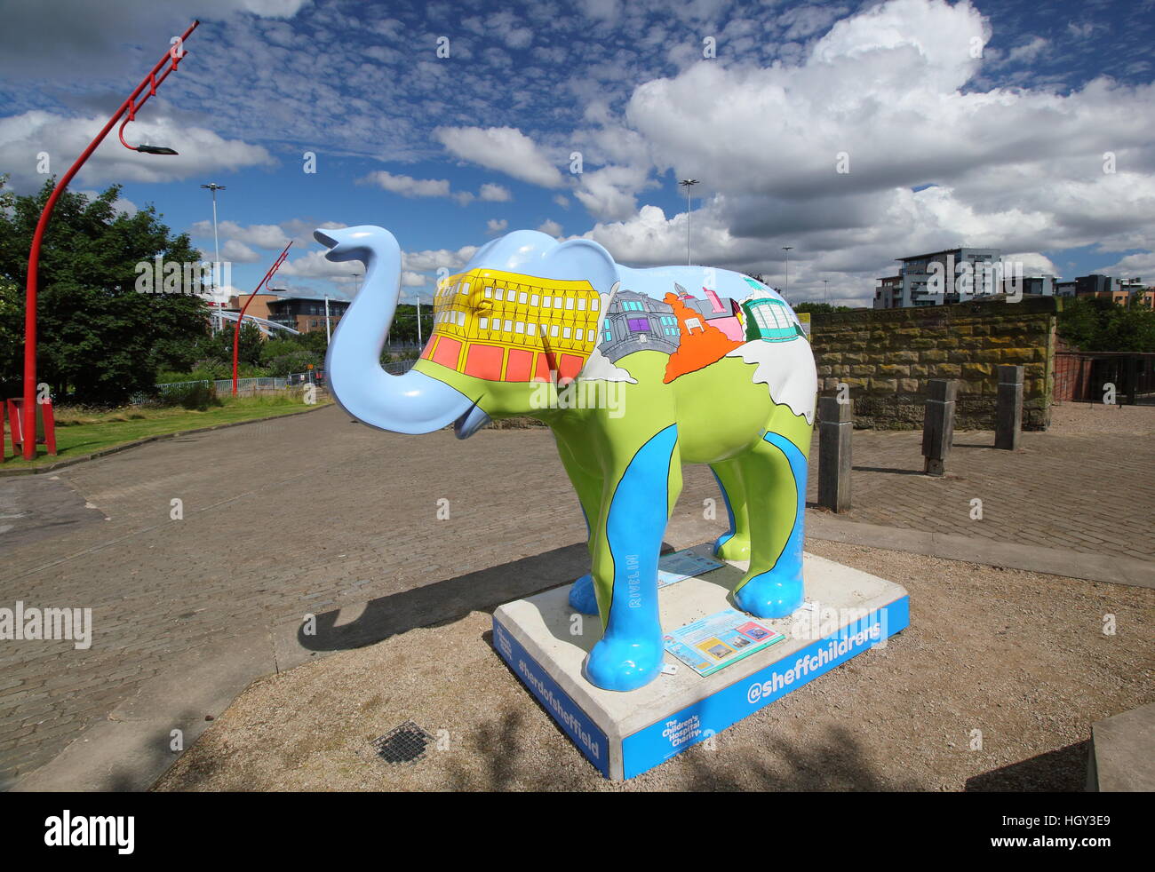 Sheffield artist Alan Pennington's 'Our City' elephant; outside Park ...