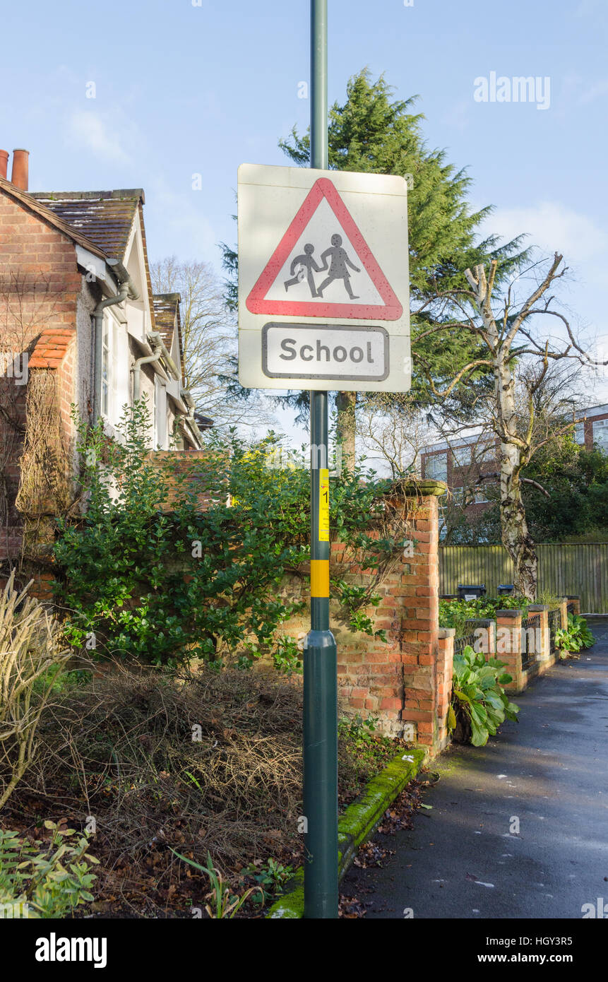 Traffic sign outside school hi-res stock photography and images - Alamy