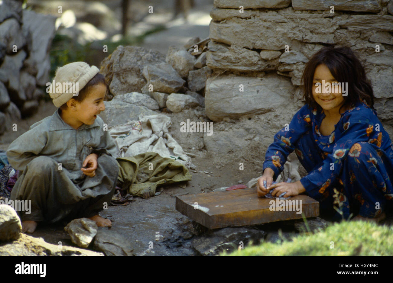 Scrubbing clothes hi-res stock photography and images - Alamy
