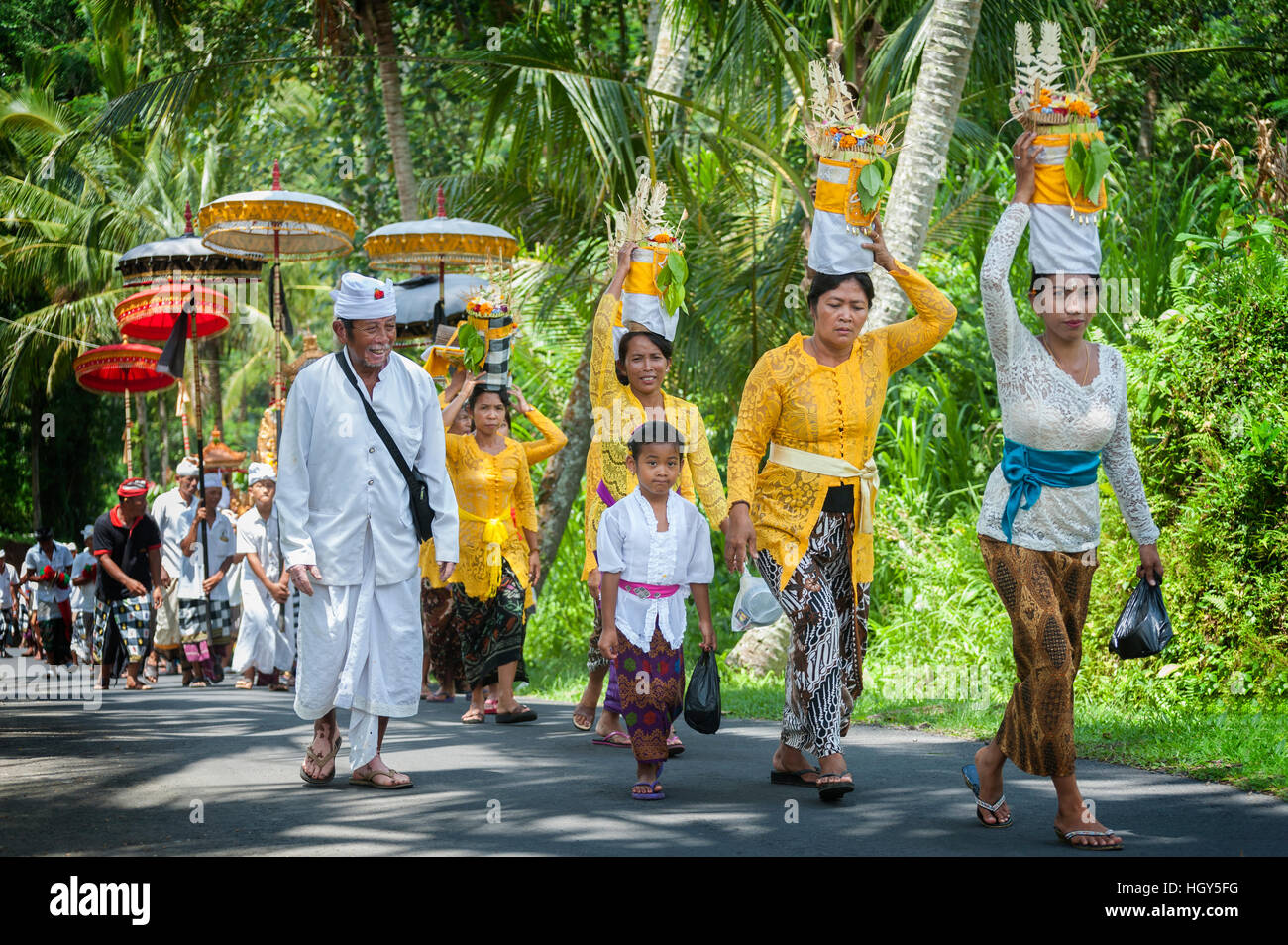 Balinese Hindu Procession. In Bali Hindu religious events are commonly ...