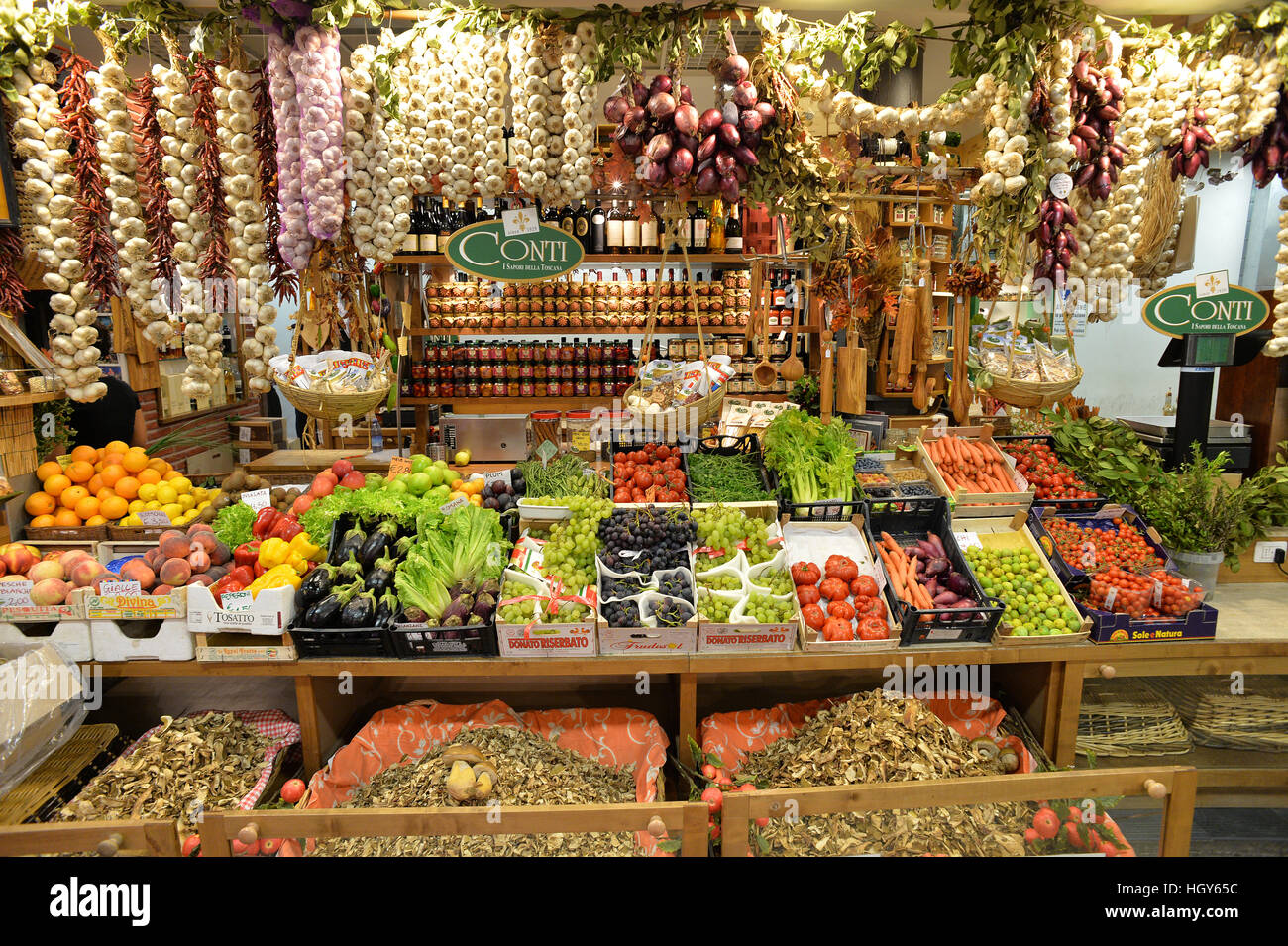 Market Stall with garlic and begetables Stock Photo - Alamy