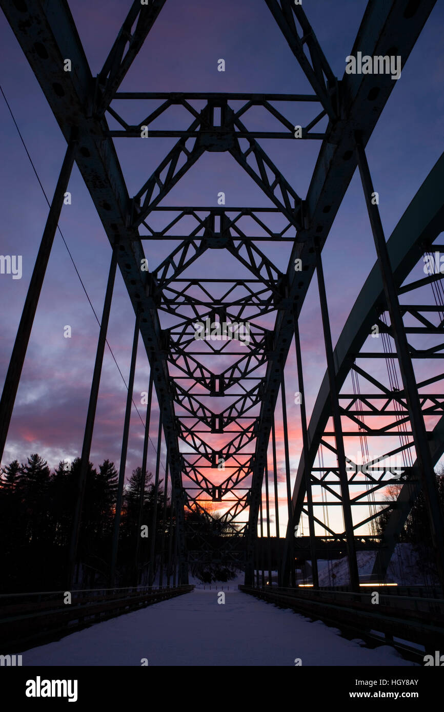 The old Route 9 bridge over the Connecticut River between Chesterfield ...