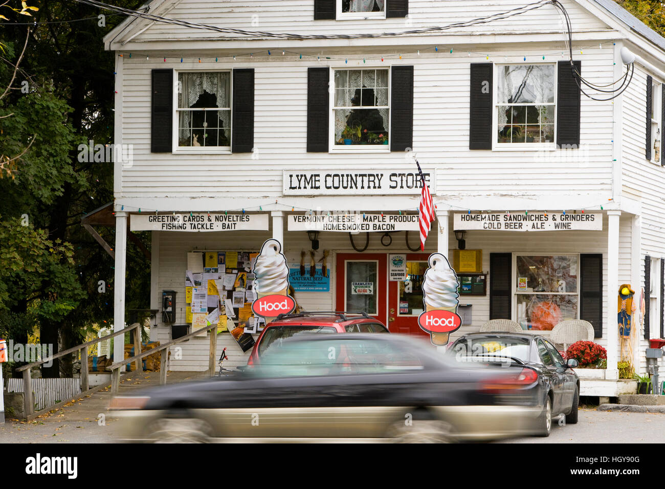 The Lyme Country Store in Lyme, New Hampshire Stock Photo - Alamy