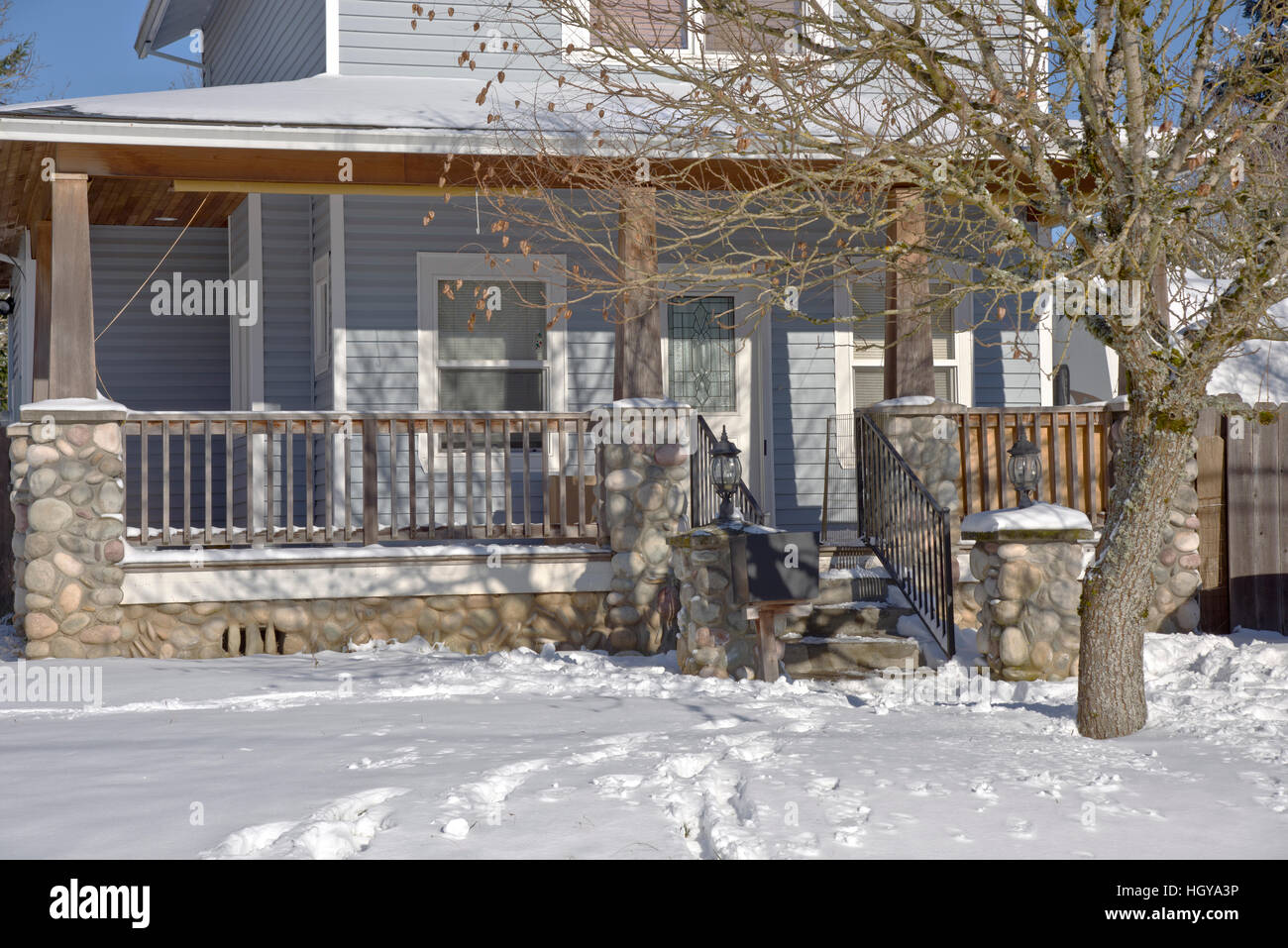 Family home and snow covered ground Gresham Oregon Stock Photo - Alamy