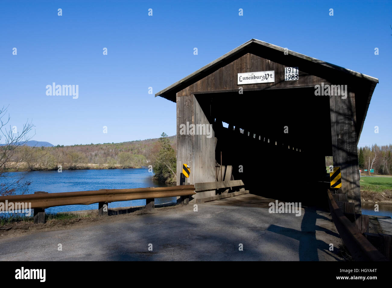 The Mount Orne Covered Bridge which spans the Connecticut River between ...
