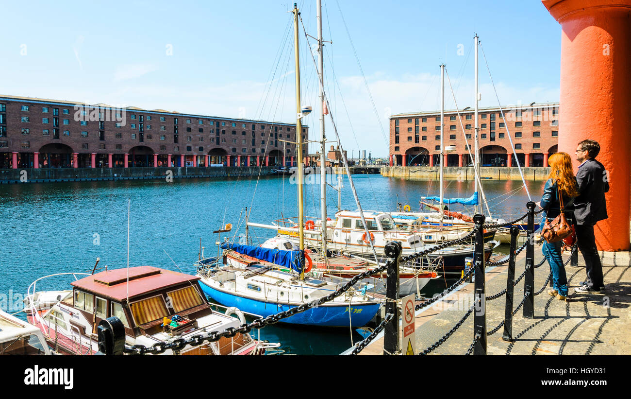 Victorian and albert dock hi-res stock photography and images - Alamy