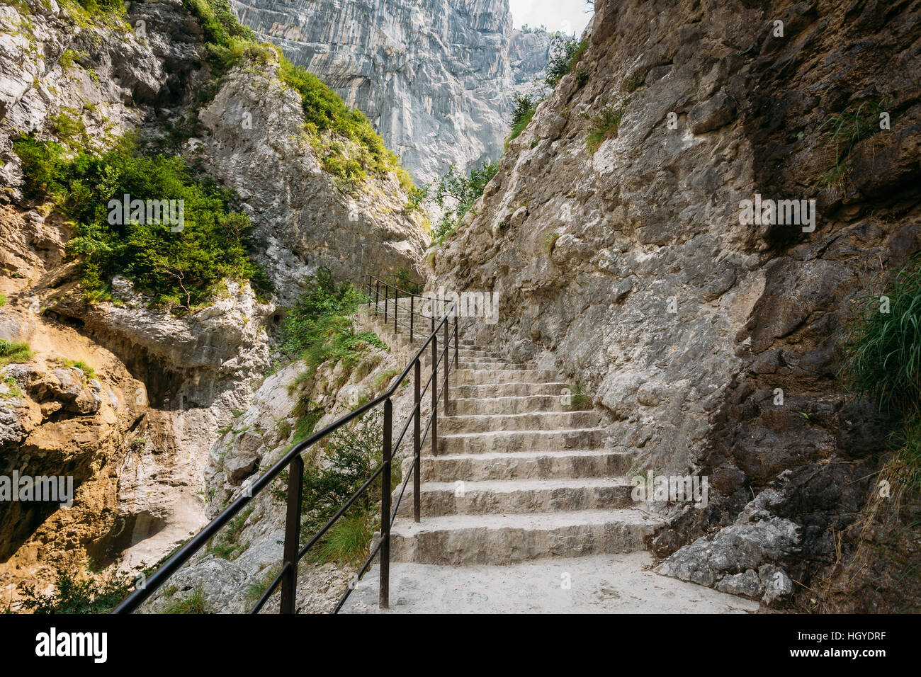 Path pathway way road steps hi-res stock photography and images - Alamy