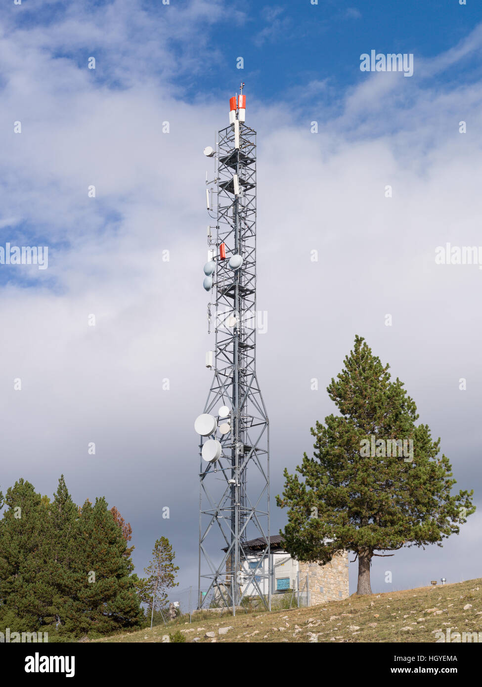 Vhf antennas hi-res stock photography and images - Alamy