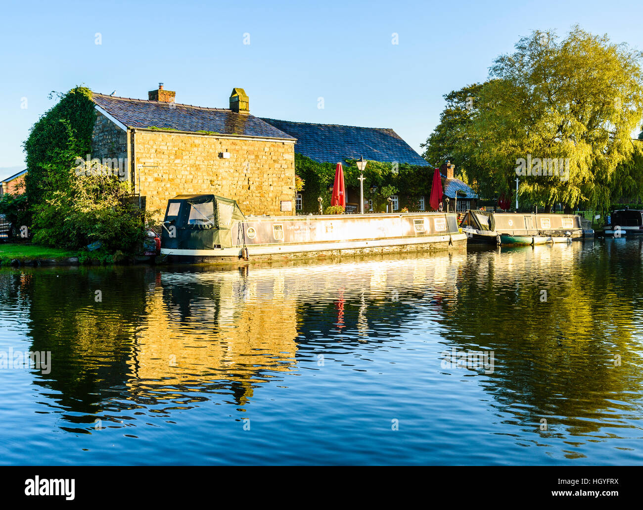 The tithebarn hi-res stock photography and images - Alamy