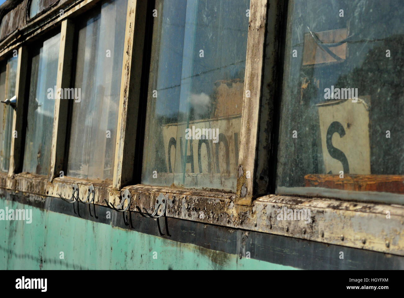 Children school bus window hi-res stock photography and images - Alamy