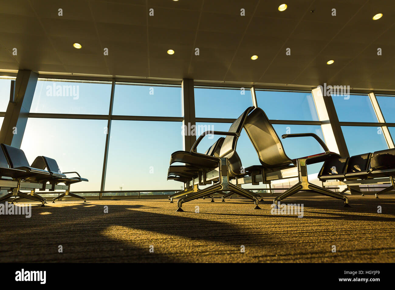 Bus train station international terminal hi-res stock photography and ...