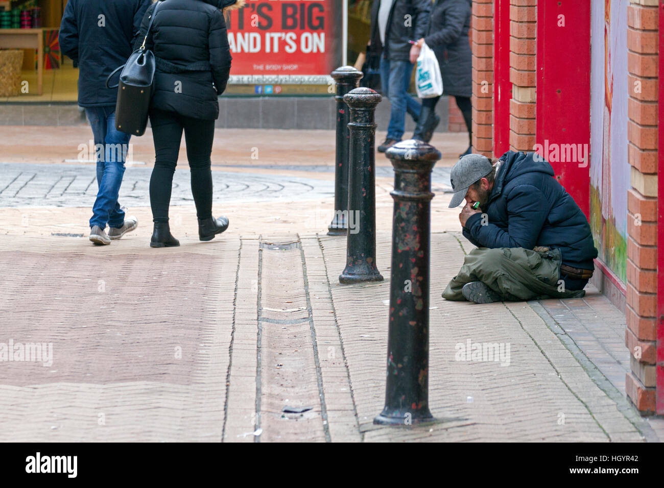 homeless homelessness sleeping rough beg beggar begging hungry cold ...