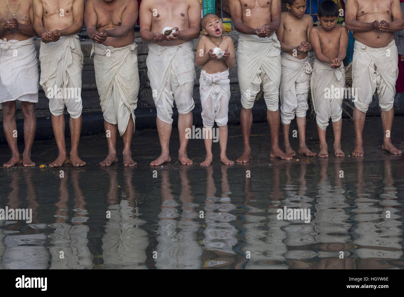 Hanumante river hi-res stock photography and images - Alamy