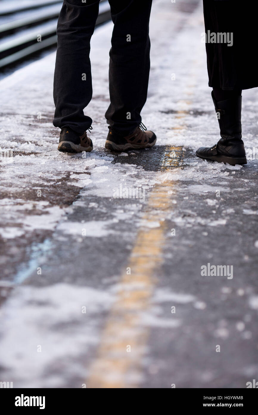 Grit on platform hi-res stock photography and images - Alamy
