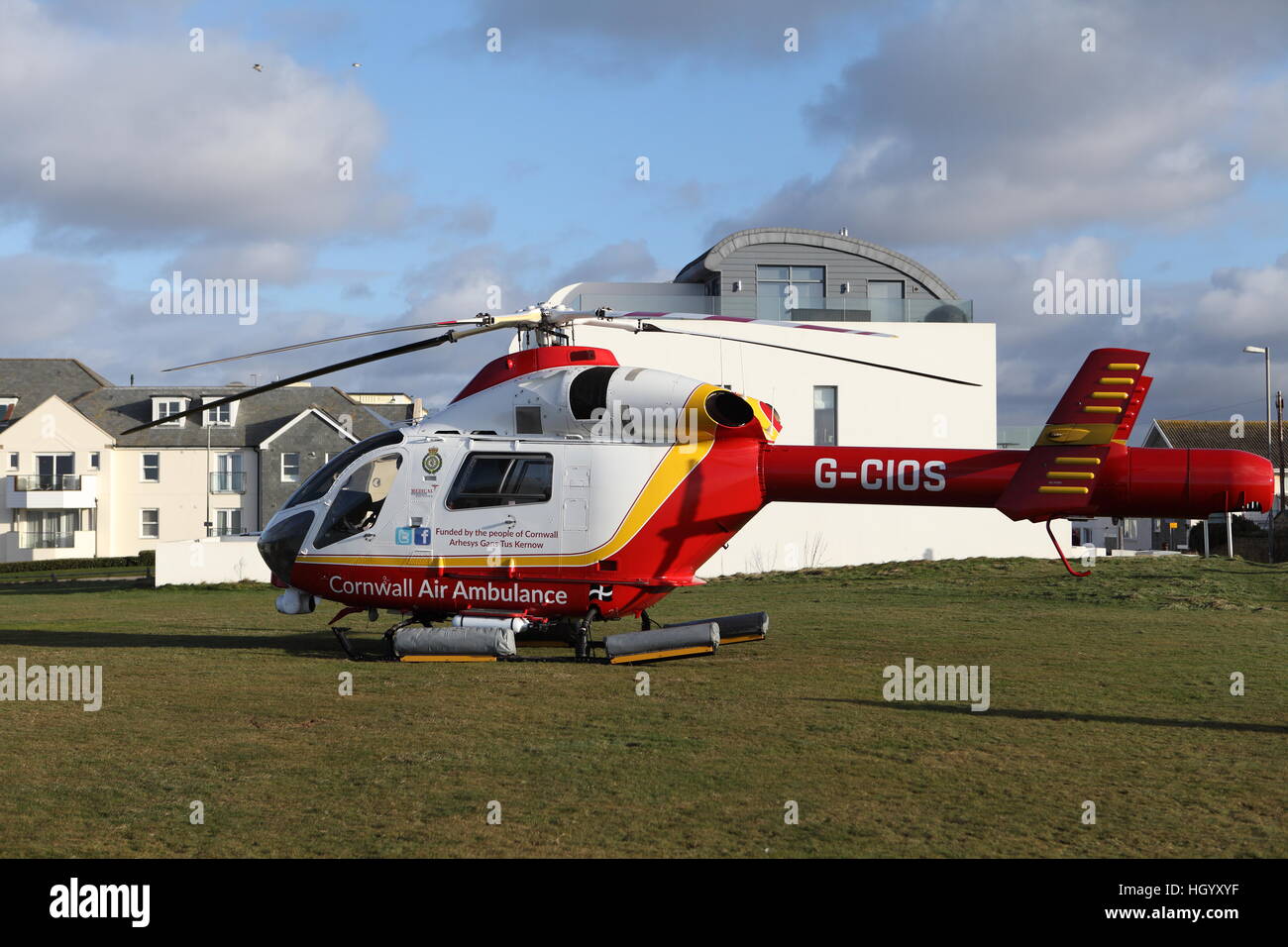 Cornwall air ambulance hi-res stock photography and images - Alamy