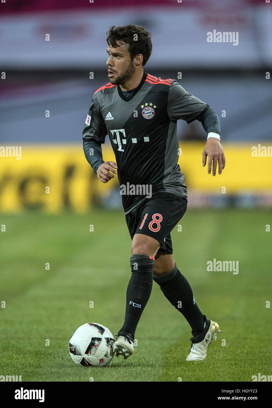 Duesseldorf, Germany. 14th Jan, 2017. Bayern's Juan Bernat in action ...