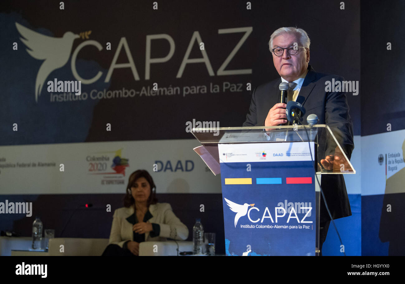 German Minister of Foreign Affairs Frank-Walter Steinmeier (L) speaks ...