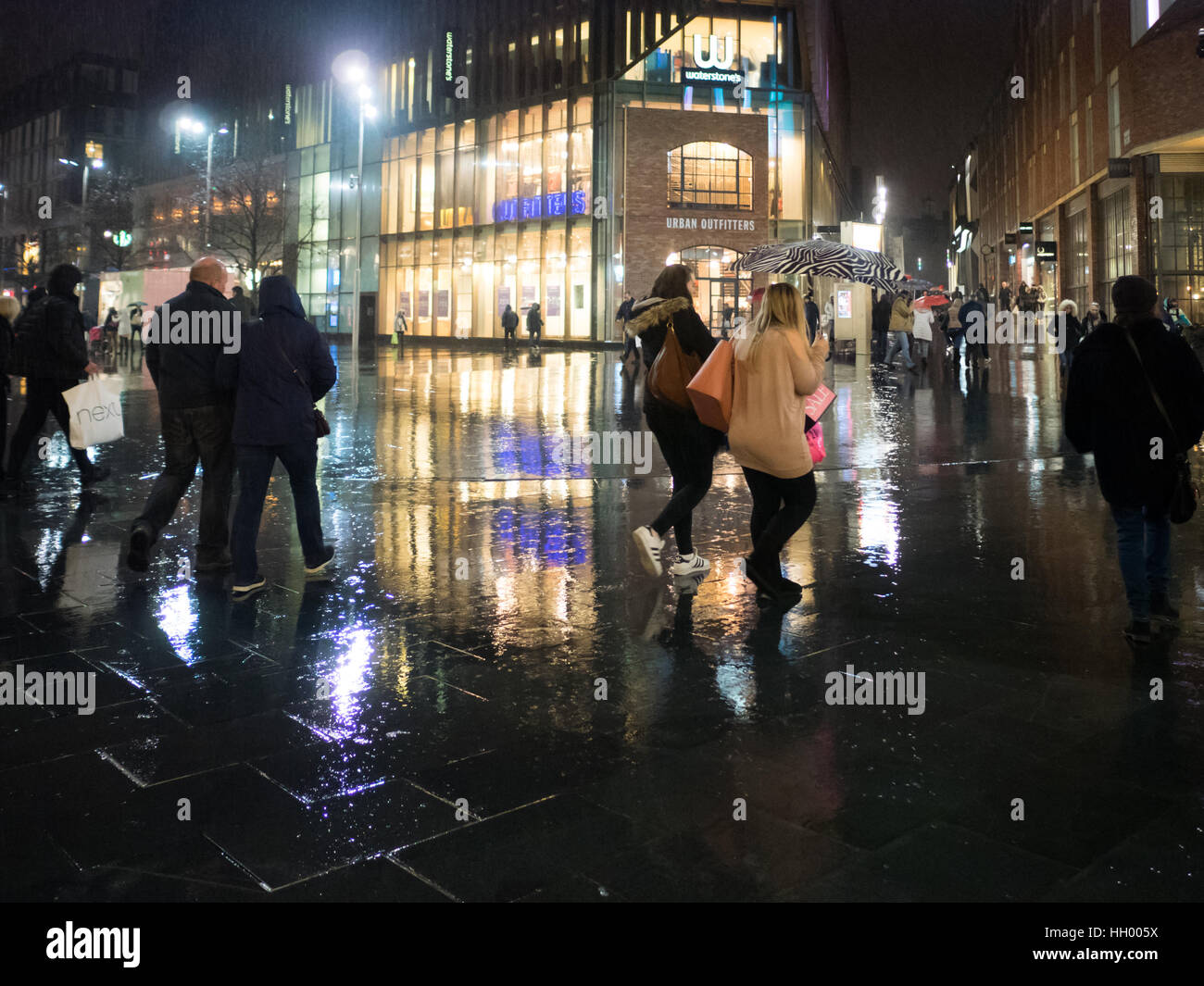 Liverpool UK 14th January 2017. UK Weather. Heavy rain this evening in ...