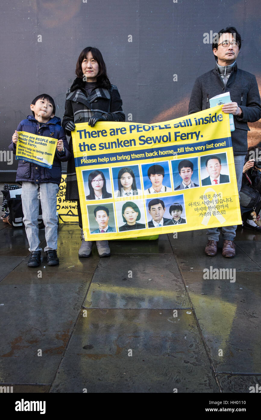 Victims of sewol ferry hi-res stock photography and images - Alamy