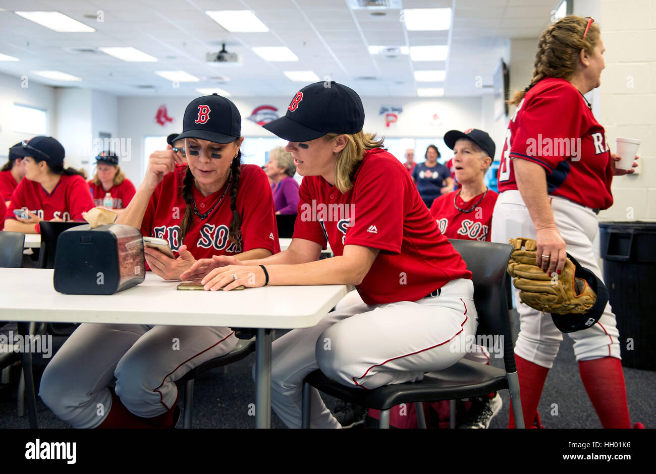 Fort Myers, Florida, USA. 12th Jan, 2017. ANNETTE HEADLEY, 55, (left ...