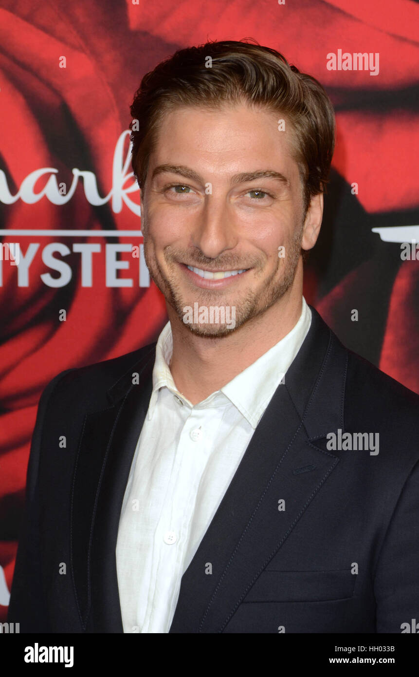 Daniel Lissing Body
