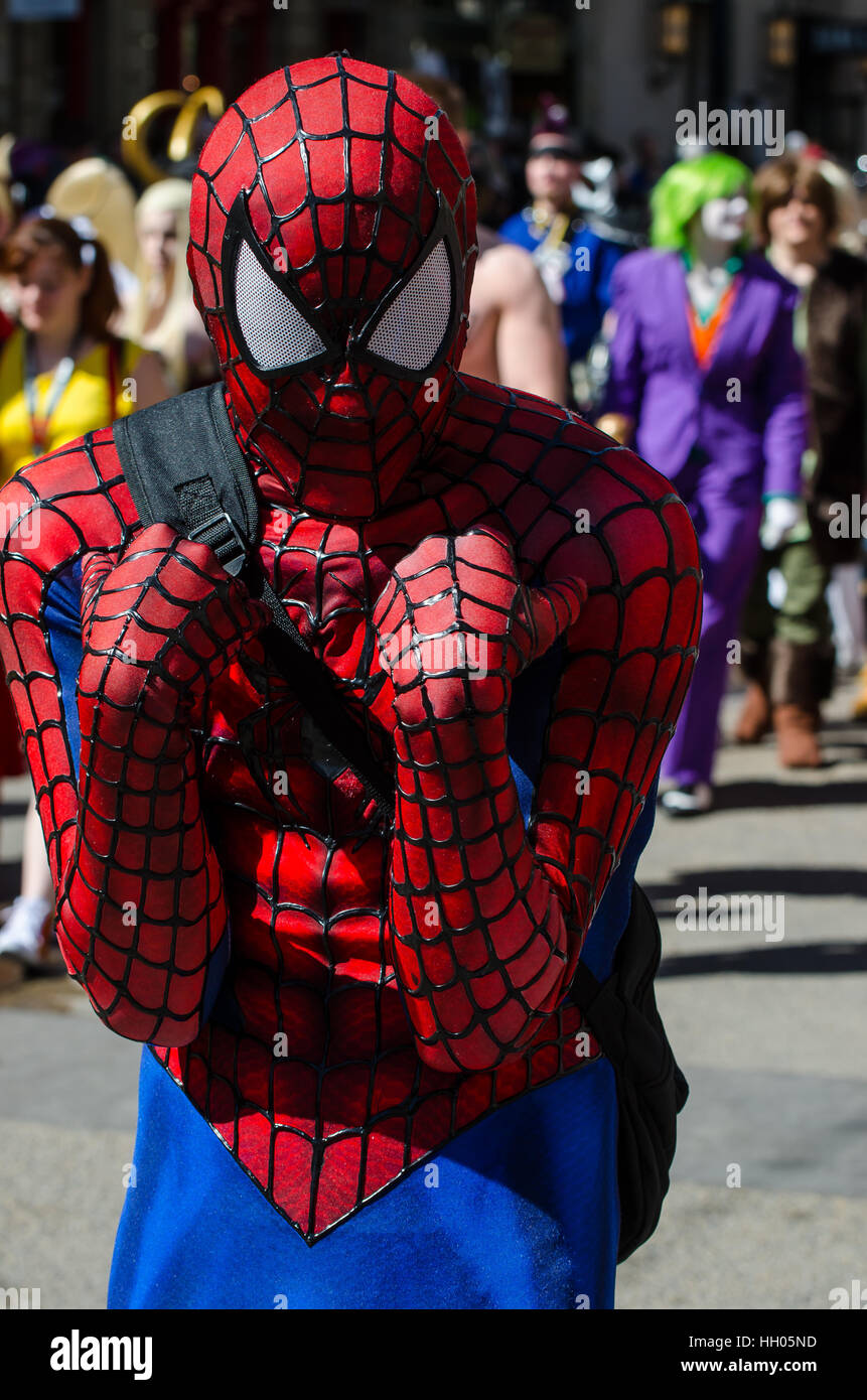 Spider man costume hi-res stock photography and images - Alamy